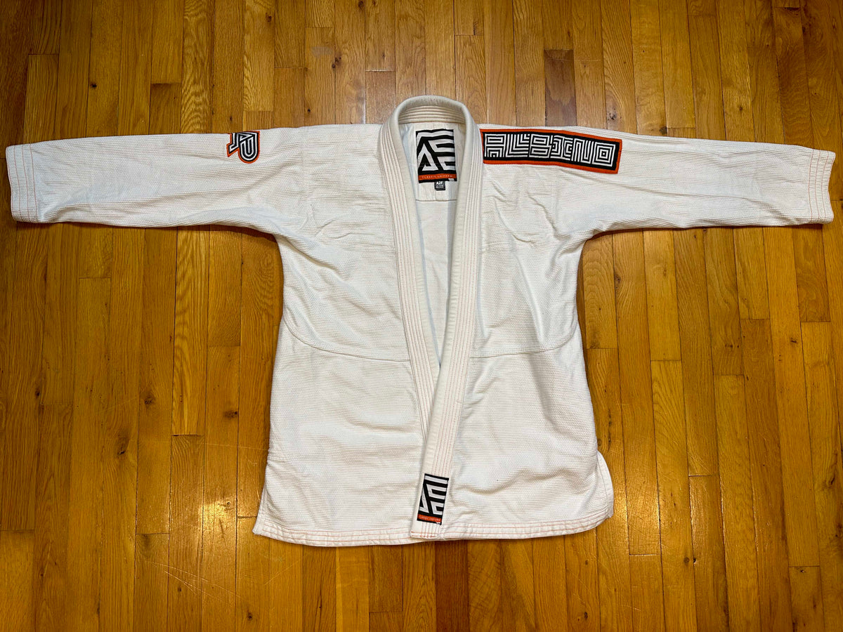 Albino and Preto BOW Herringbone Classic • White • A2F • GENTLY USED ...